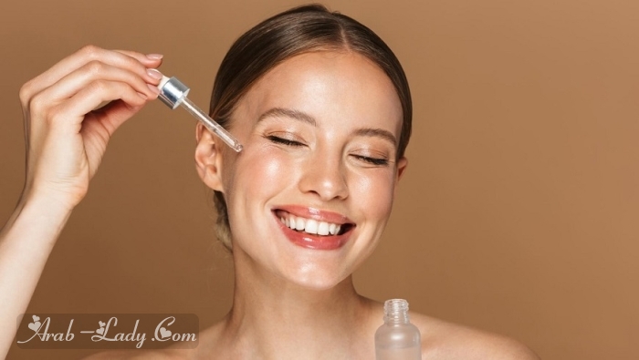 إليك خطوات جلسة عناية بالبشرة الدهنية في المنزل - مجلة المرأة العربية